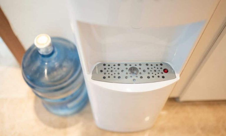 5 Ways to Change a 5-Gallon Water Bottle Without Spilling (Top Loading ...